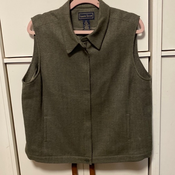Laura Scott | Jackets & Coats | Laura Scott Tailored Vest | Poshmark